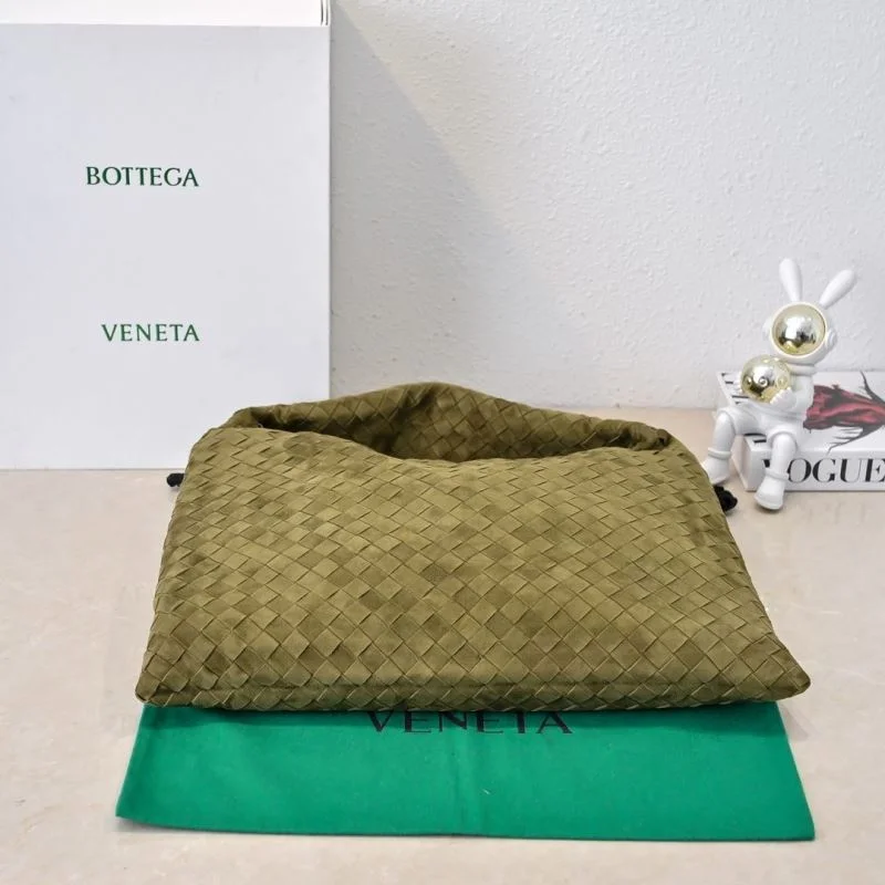 Brand-authenticated Bottega Veneta Top Handle Bags