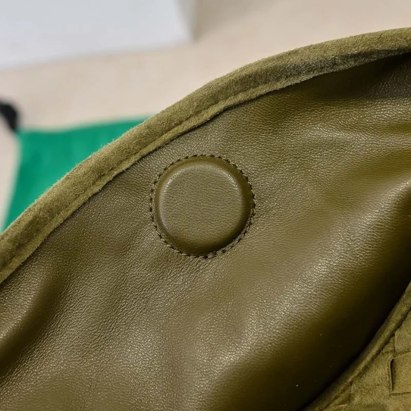 Brand-authenticated Bottega Veneta Top Handle Bags