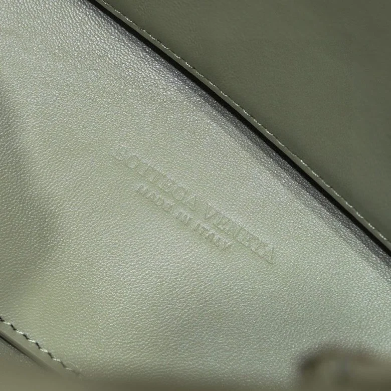 Discounted Bottega Veneta Top Handle Bags