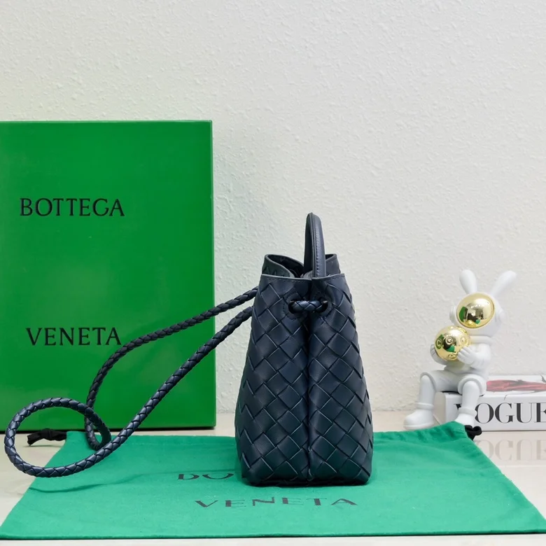 Discounted Bottega Veneta Top Handle Bags