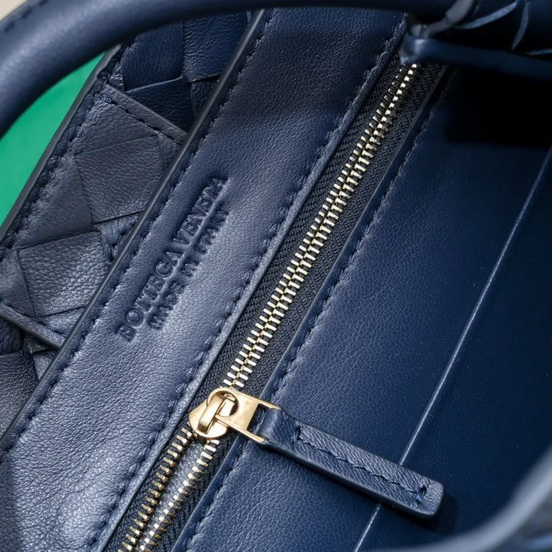 Discounted Bottega Veneta Top Handle Bags