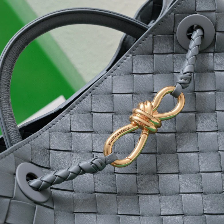 Bargain Bottega Veneta Top Handle Bags