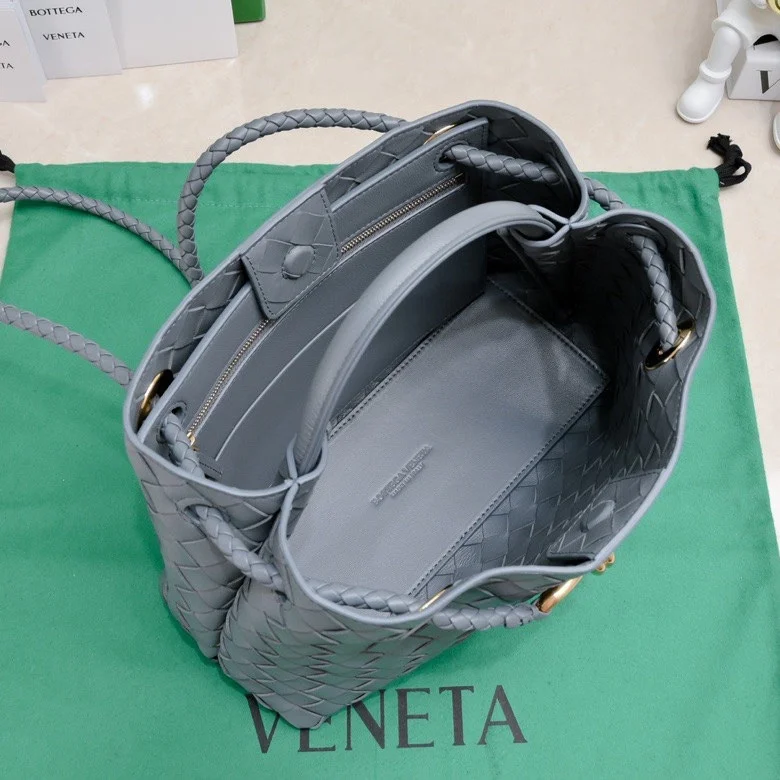 Bargain Bottega Veneta Top Handle Bags