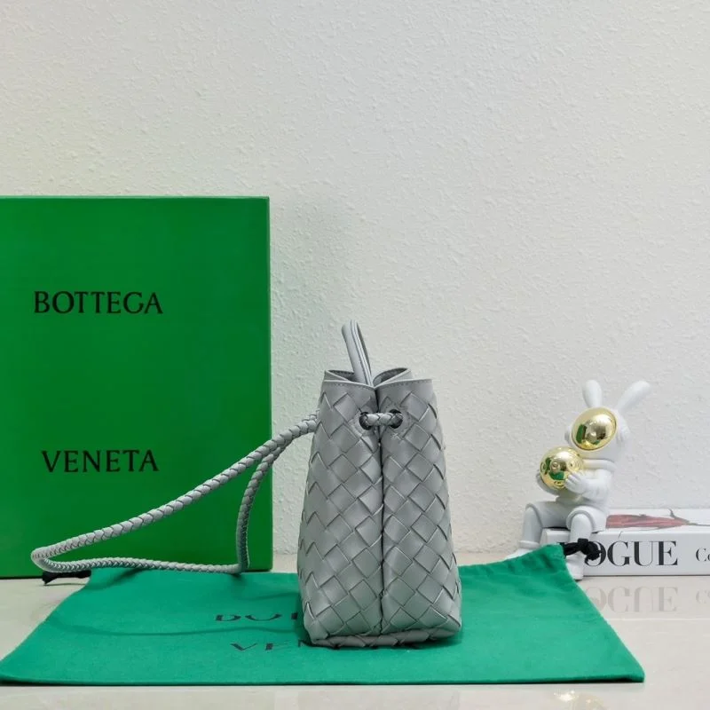 Bargain Bottega Veneta Top Handle Bags