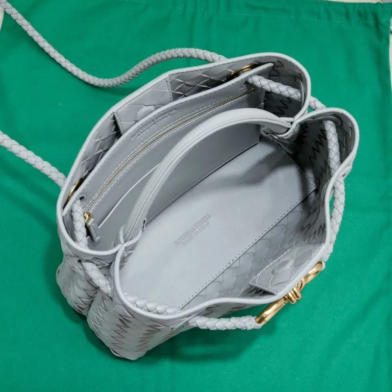 Bargain Bottega Veneta Top Handle Bags