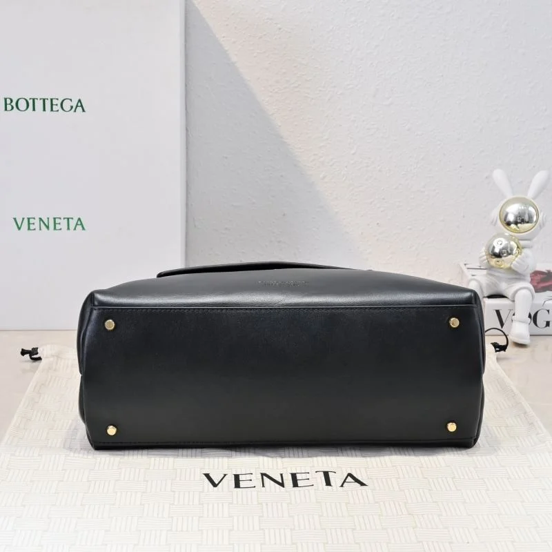 Top mirror Bottega Veneta Top Handle Bags