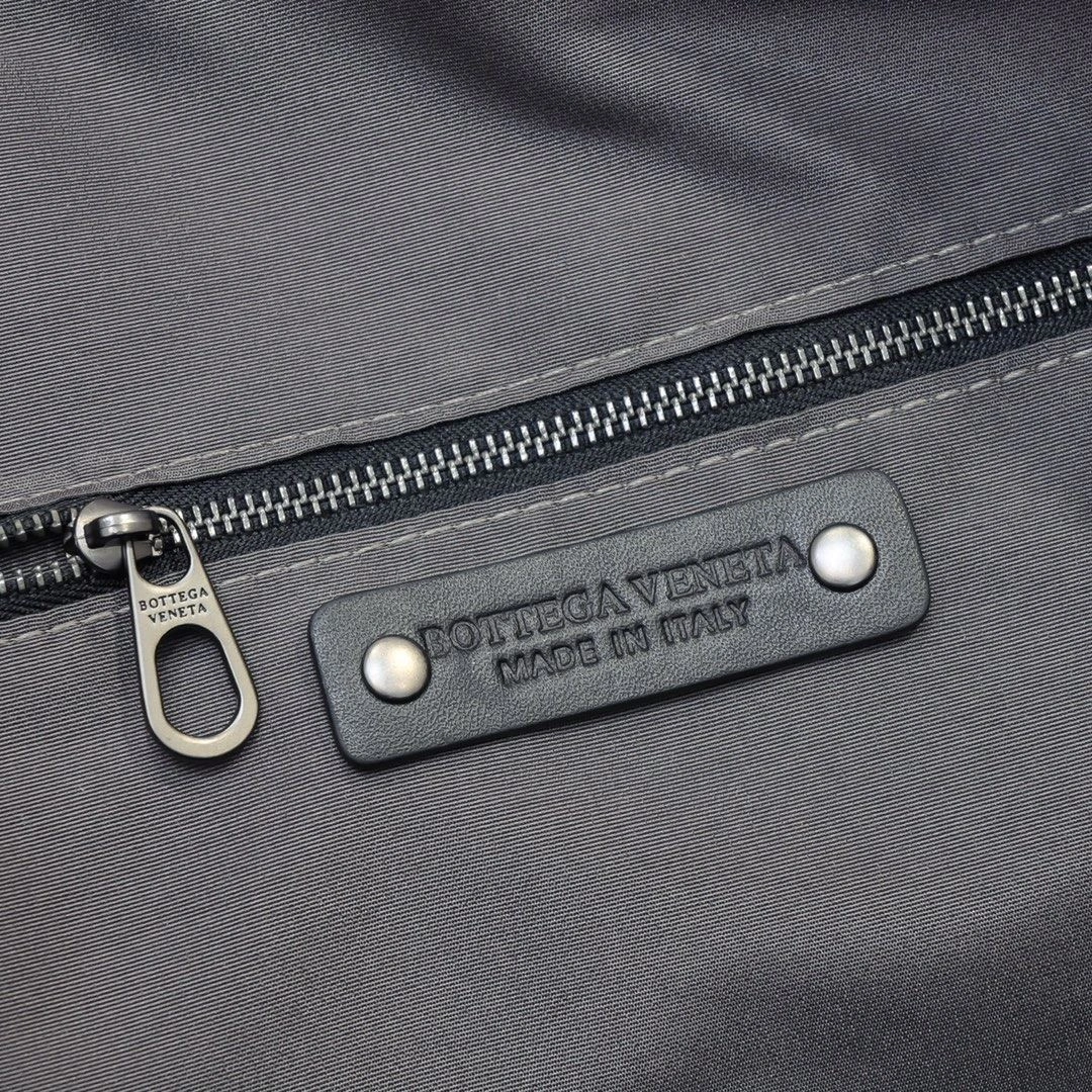Economical Bottega Veneta Travel Bags