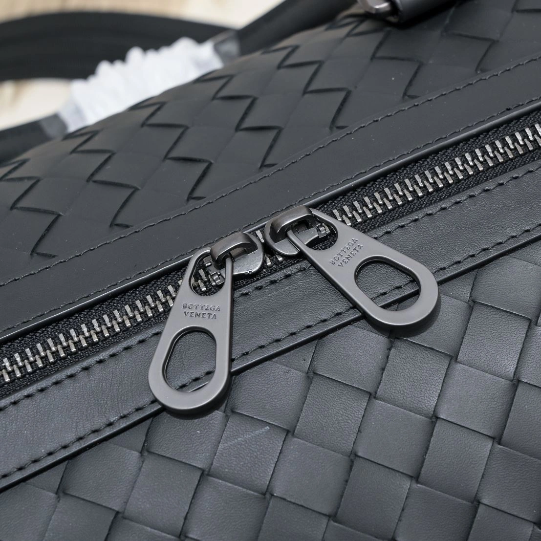 Discounted Bottega Veneta Travel Bags