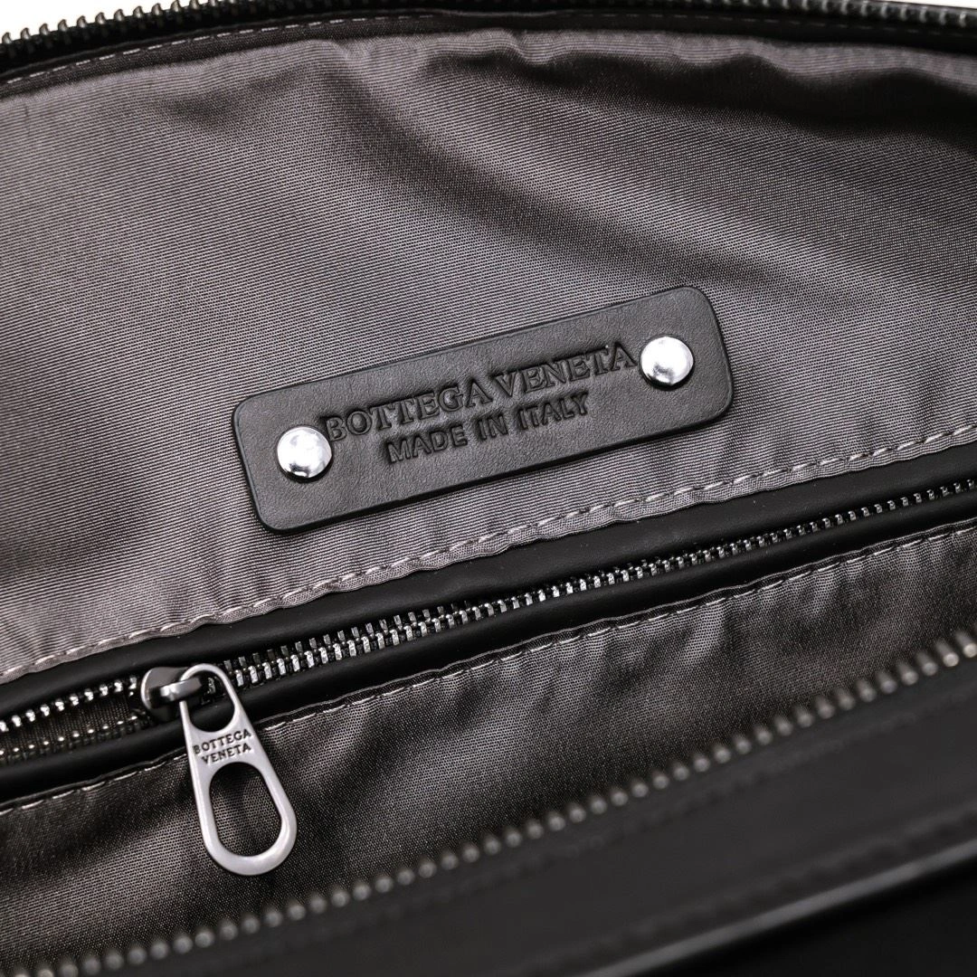 Economical Bottega Veneta Travel Bags