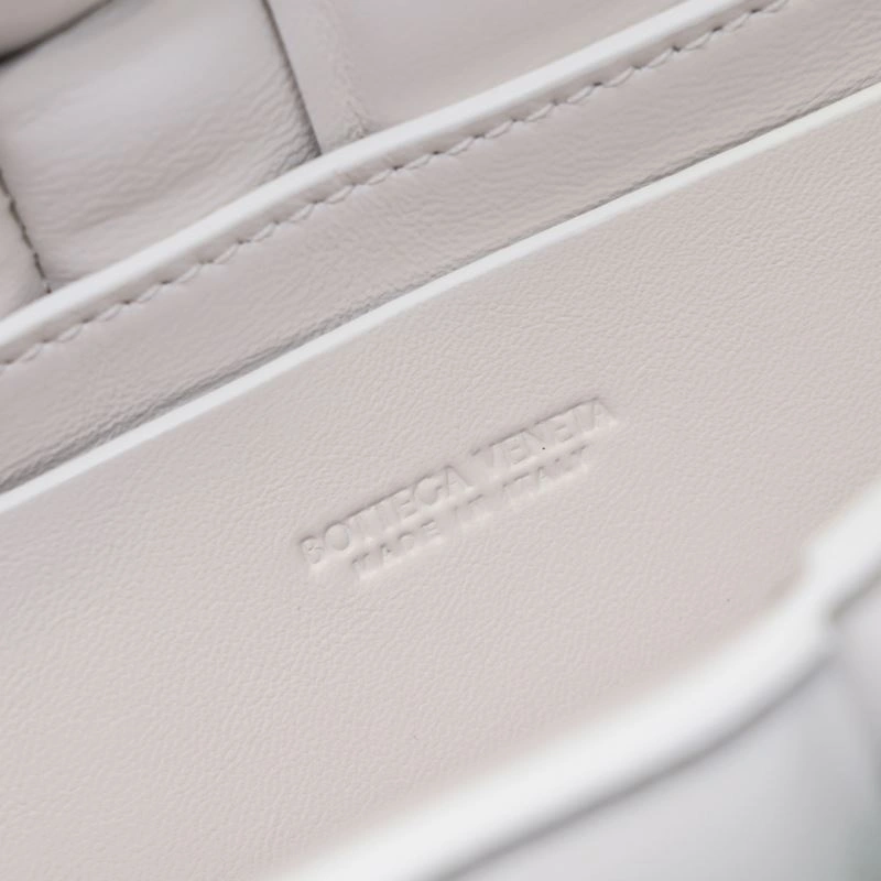 Indistinguishable Bottega Veneta Waist Chest Packs