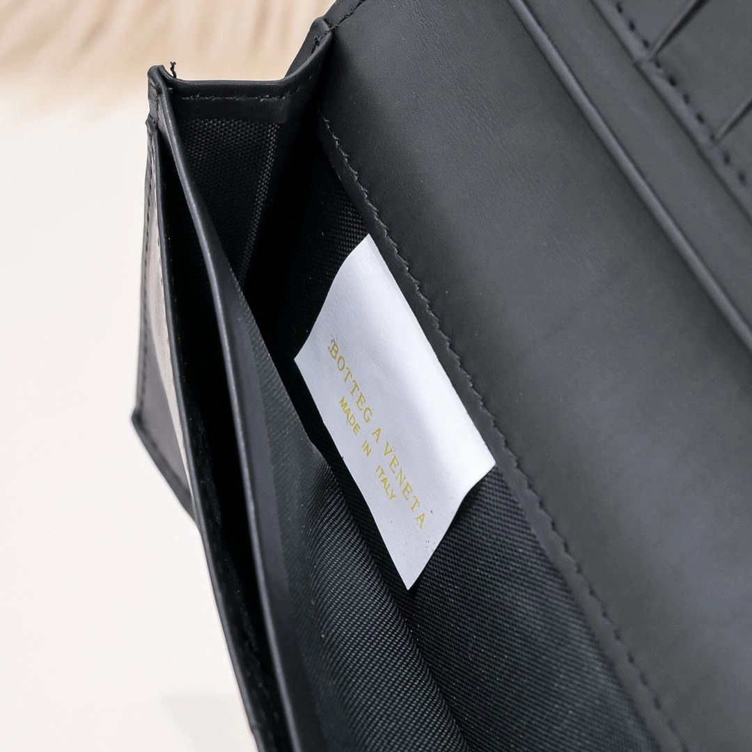 Brand-authenticated Bottega Veneta Wallets Purse
