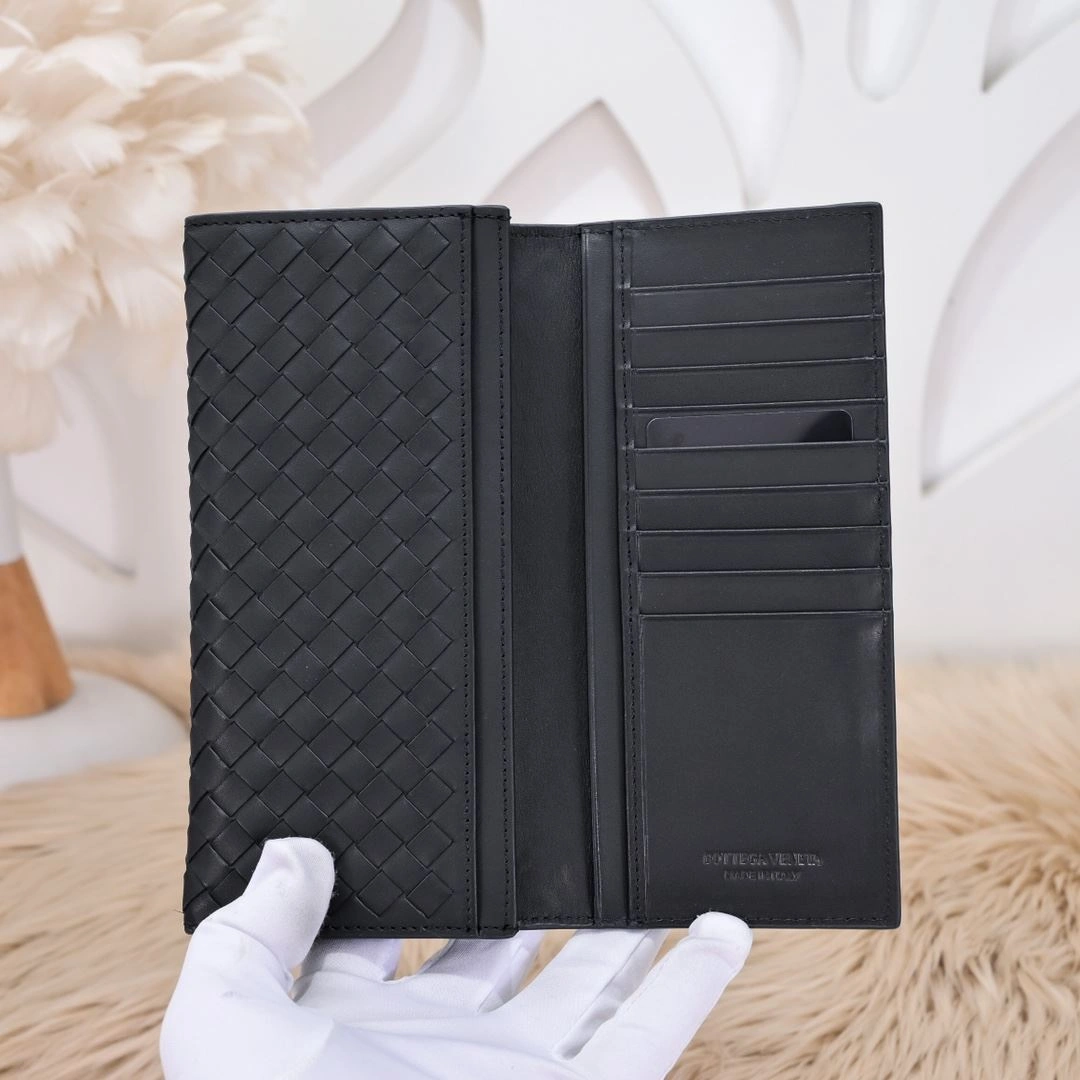 Value-priced Bottega Veneta Wallets Purse