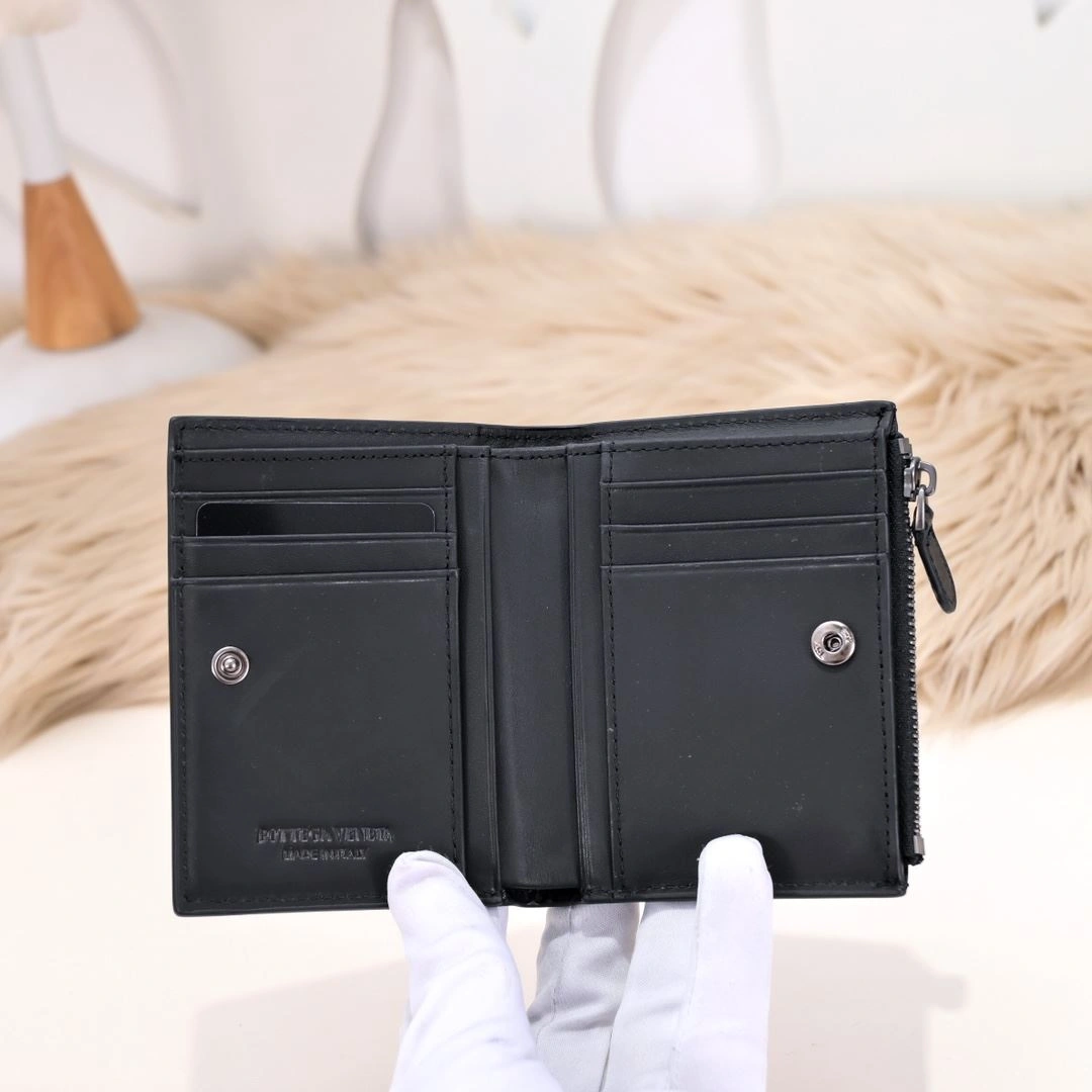 Value-priced Bottega Veneta Wallets Purse