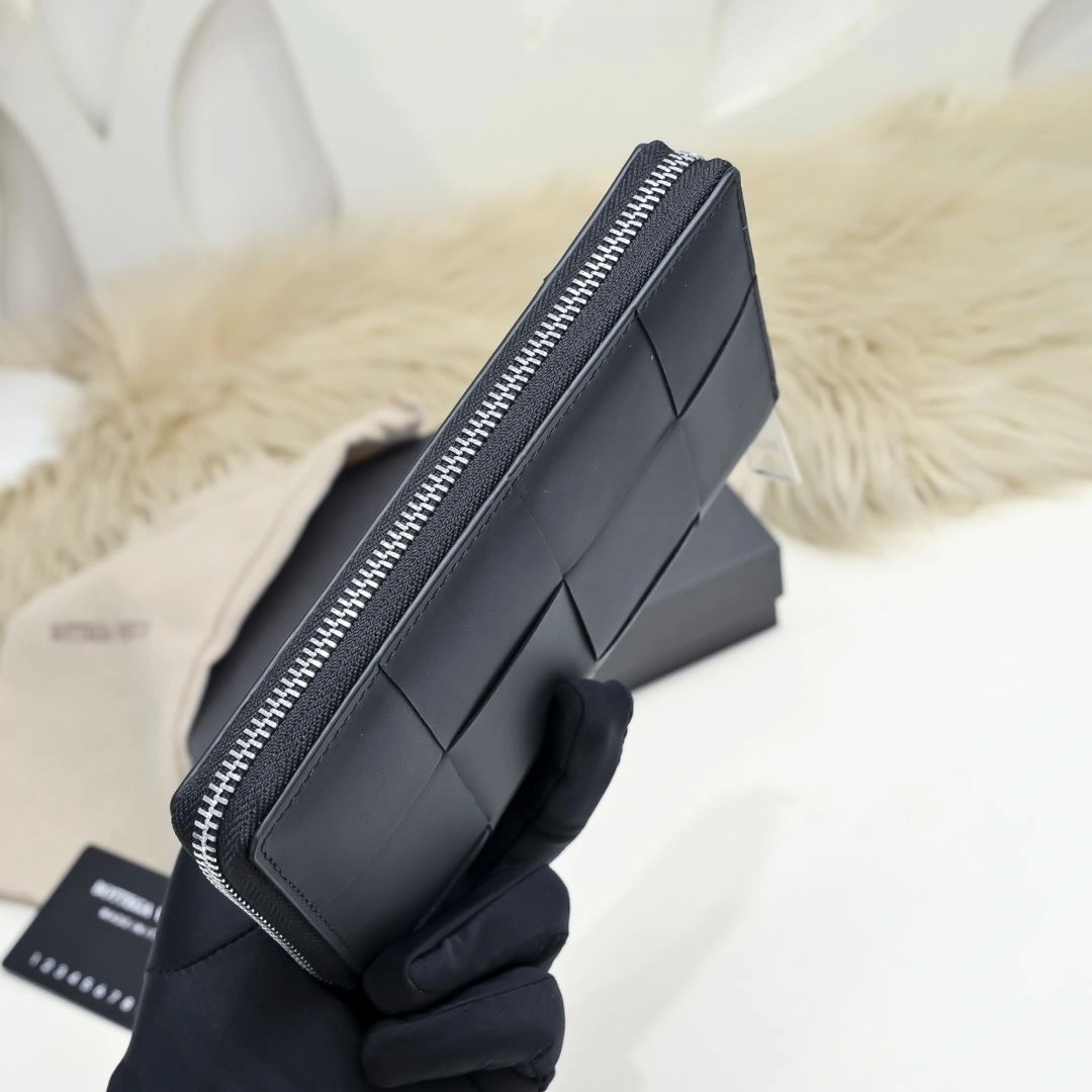 Budget-friendly Bottega Veneta Wallets Purse