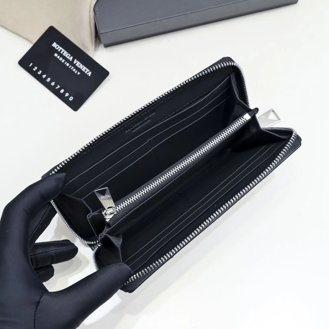 Budget-friendly Bottega Veneta Wallets Purse