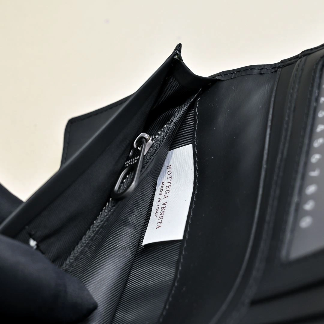 Indistinguishable Bottega Veneta Wallets Purse