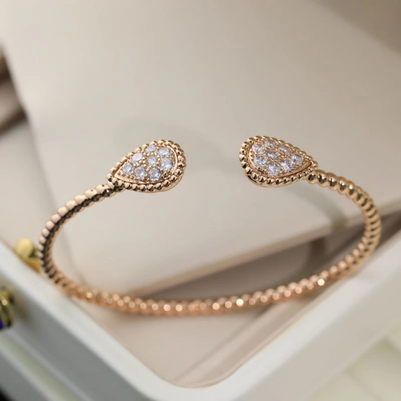Top match Boucheron Bracelets