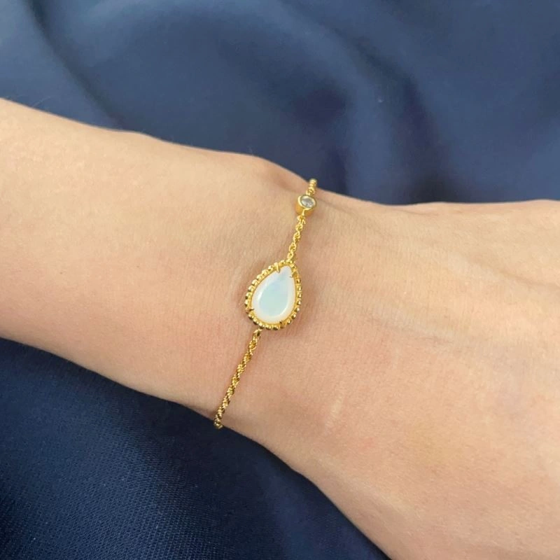 Indistinguishable Boucheron Bracelets