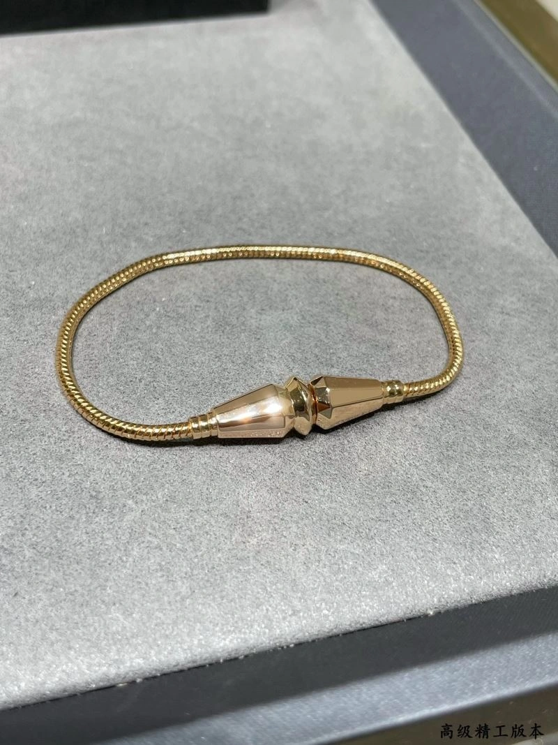 Accurate model Boucheron Bracelets