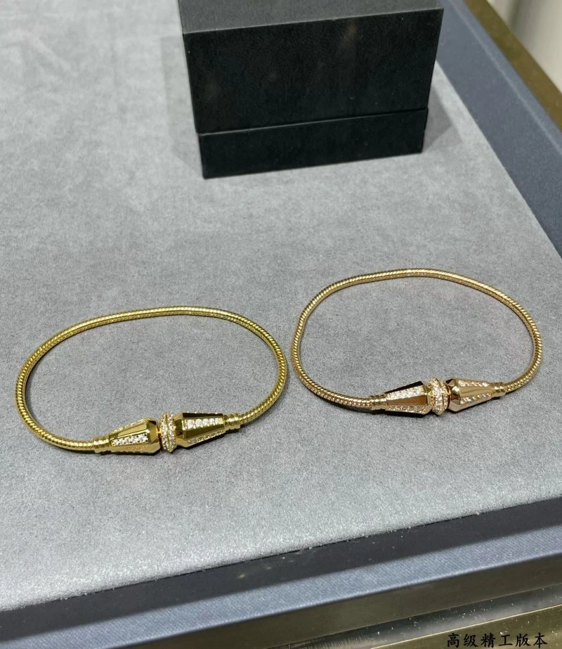 Top mirror Boucheron Bracelets