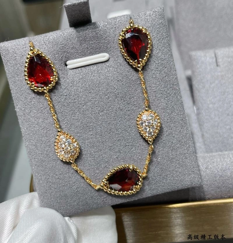 Bargain Boucheron Bracelets