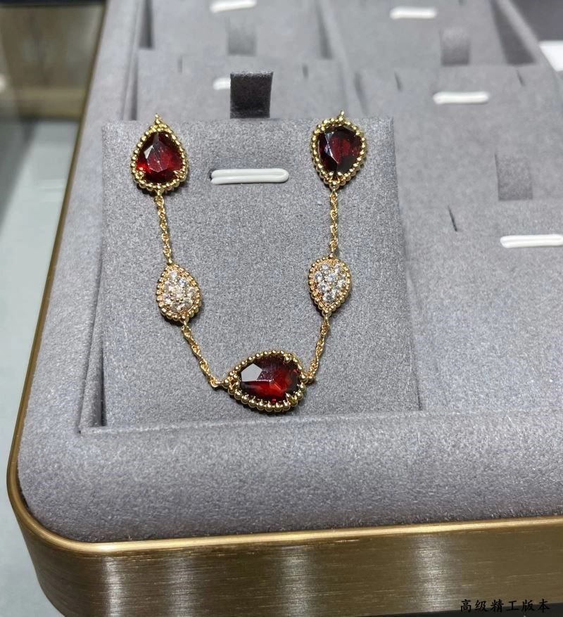Brand-authenticated Boucheron Bracelets