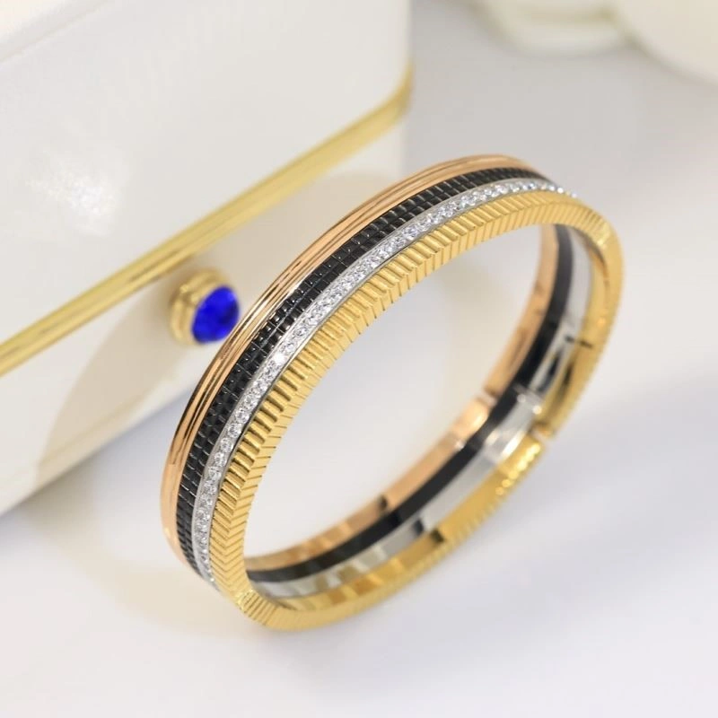 Indistinguishable Boucheron Bracelets
