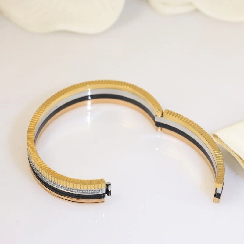 Indistinguishable Boucheron Bracelets