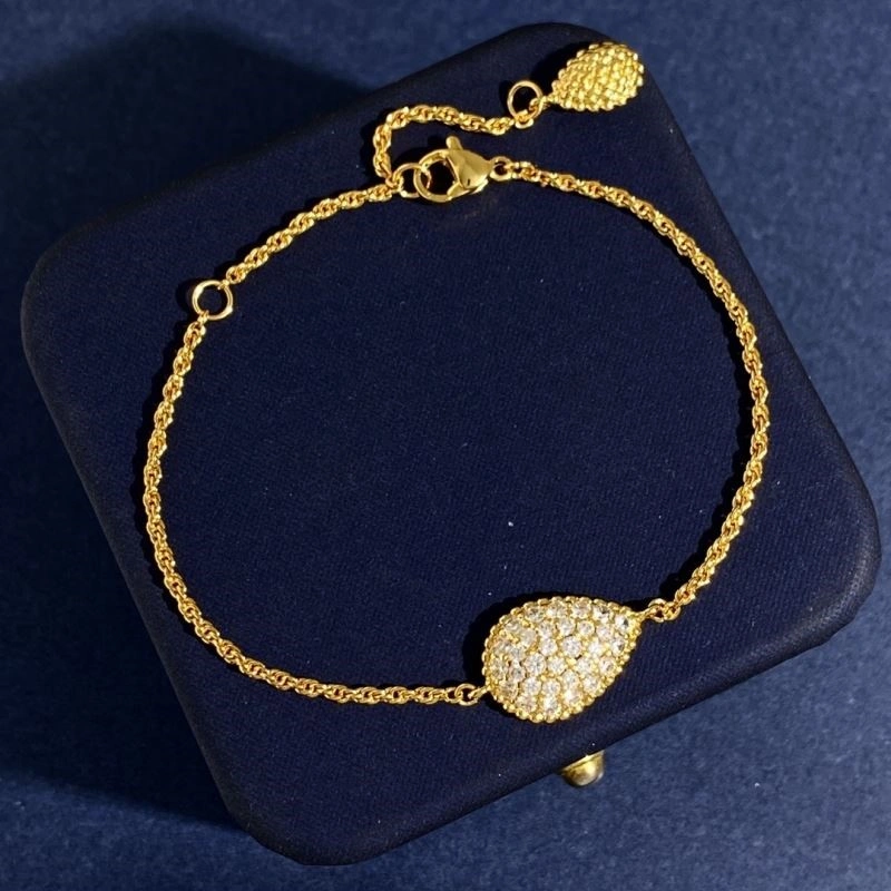 Reasonably priced Boucheron Bracelets