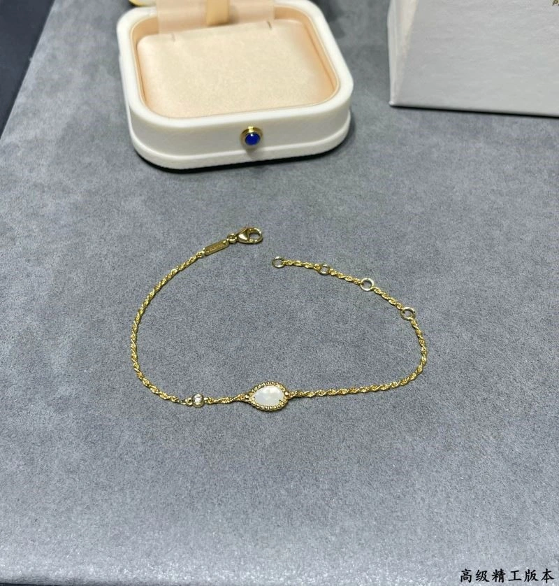 Accurate model Boucheron Bracelets