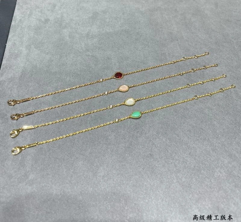 Accurate model Boucheron Bracelets