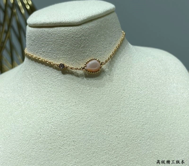 Low-cost Boucheron Bracelets