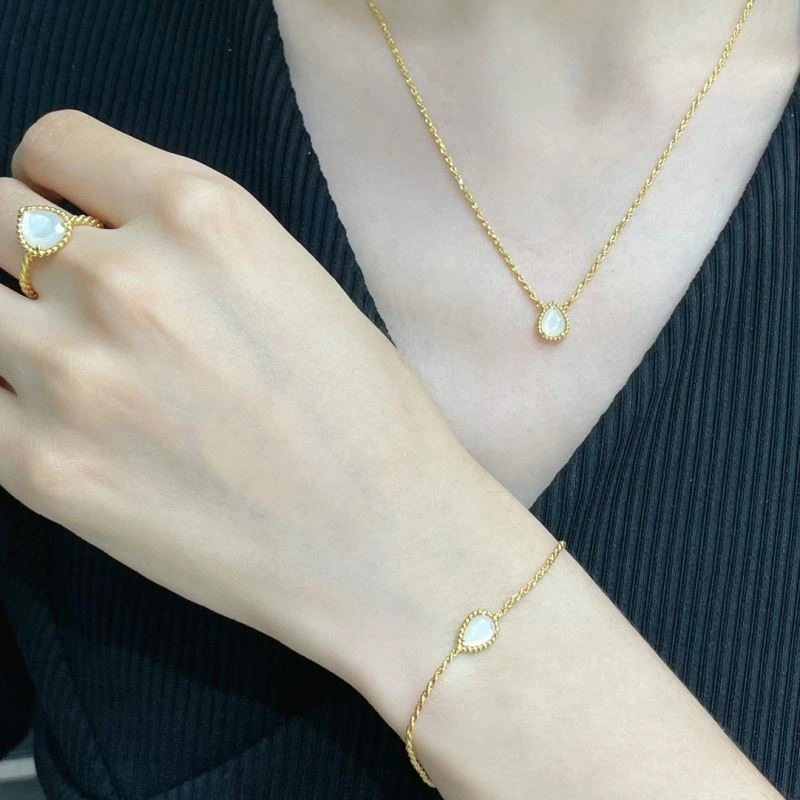 Indistinguishable Boucheron Bracelets