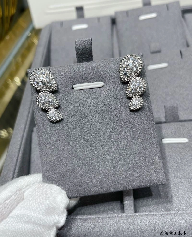 Top mirror Boucheron Earrings