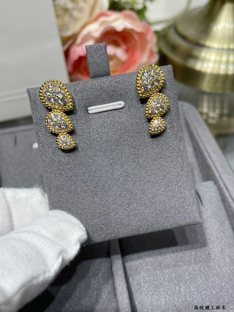 Top mirror Boucheron Earrings