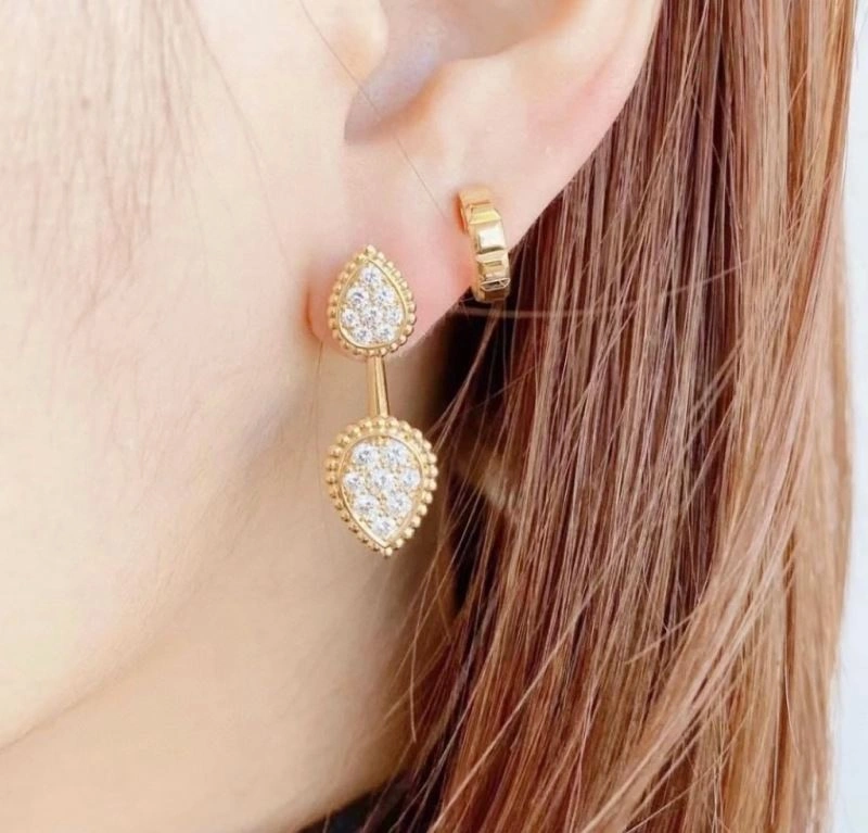 Low-cost Boucheron Earrings