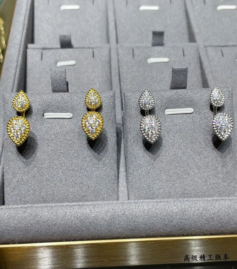 Low-cost Boucheron Earrings