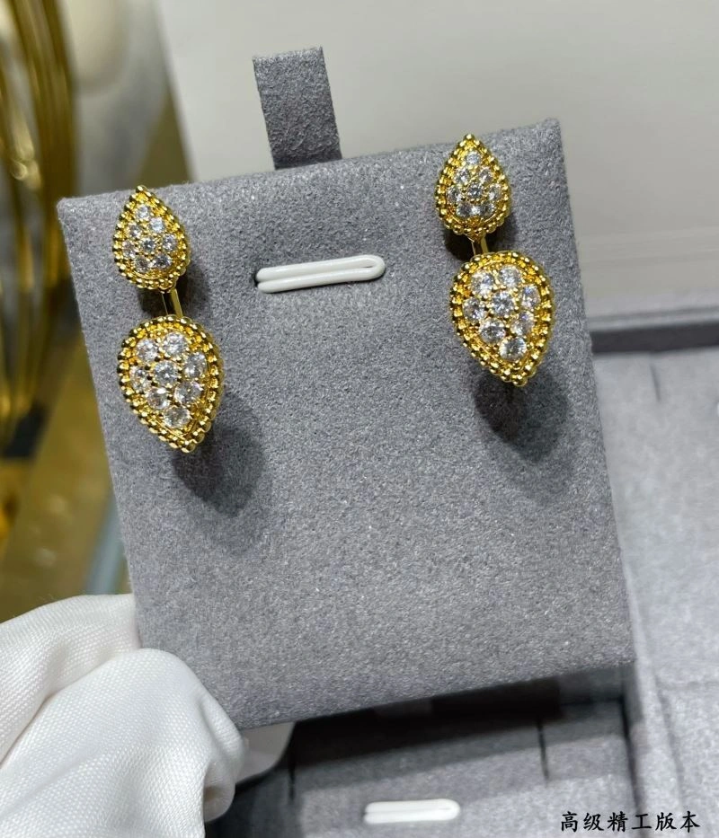 Low-cost Boucheron Earrings