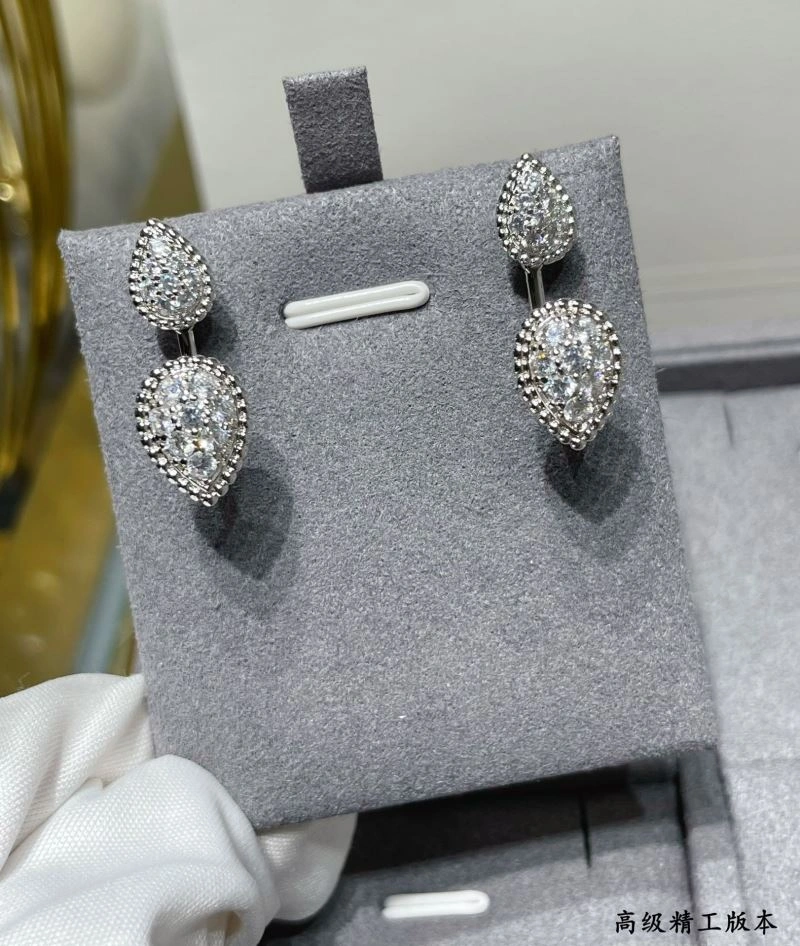 Low-cost Boucheron Earrings