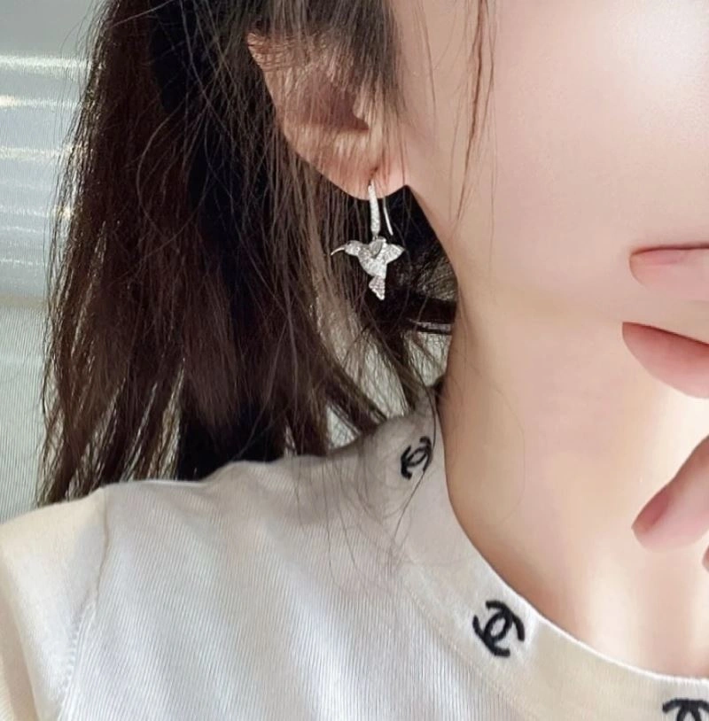 Inexpensive Boucheron Earrings