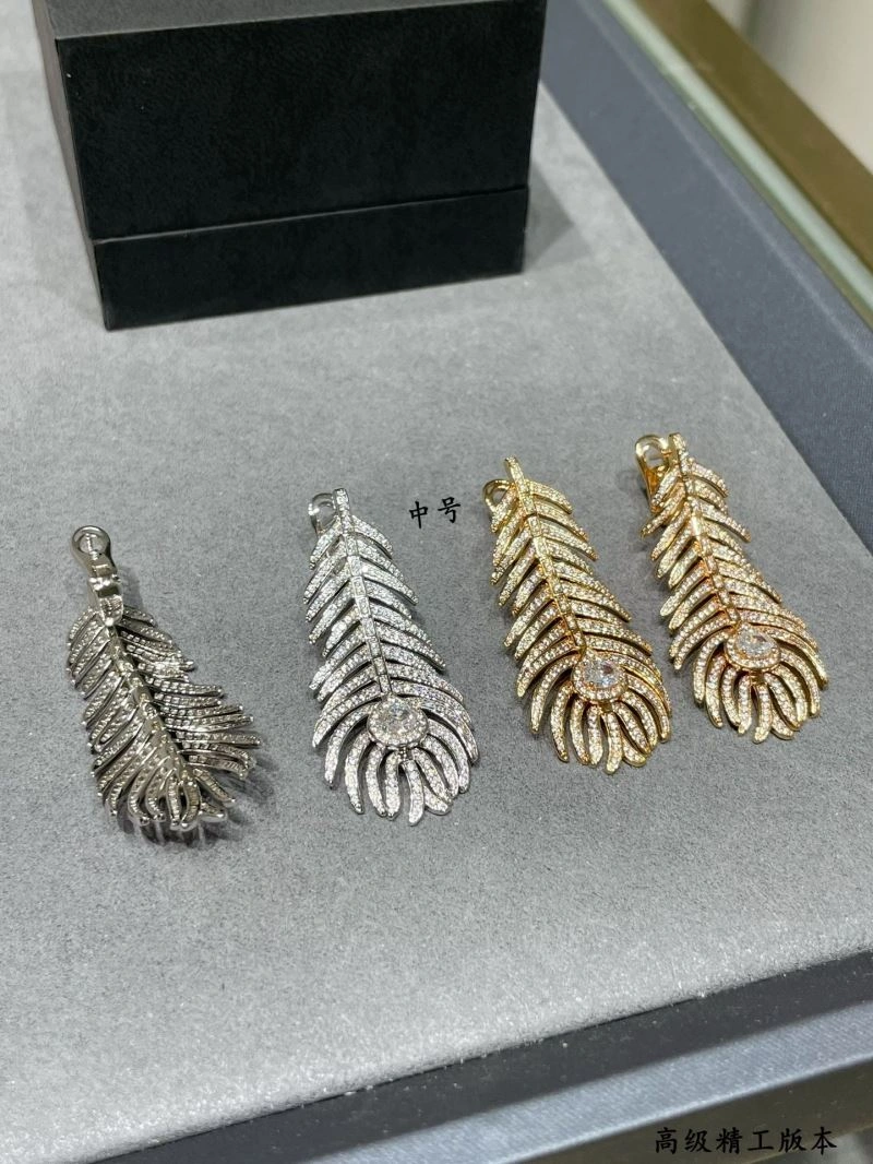 Low-cost Boucheron Earrings