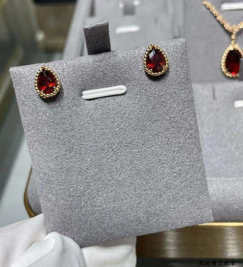 Accurate model Boucheron Earrings