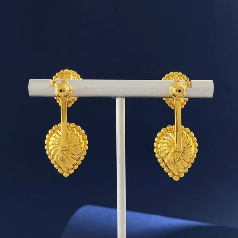High accuracy Boucheron Earrings