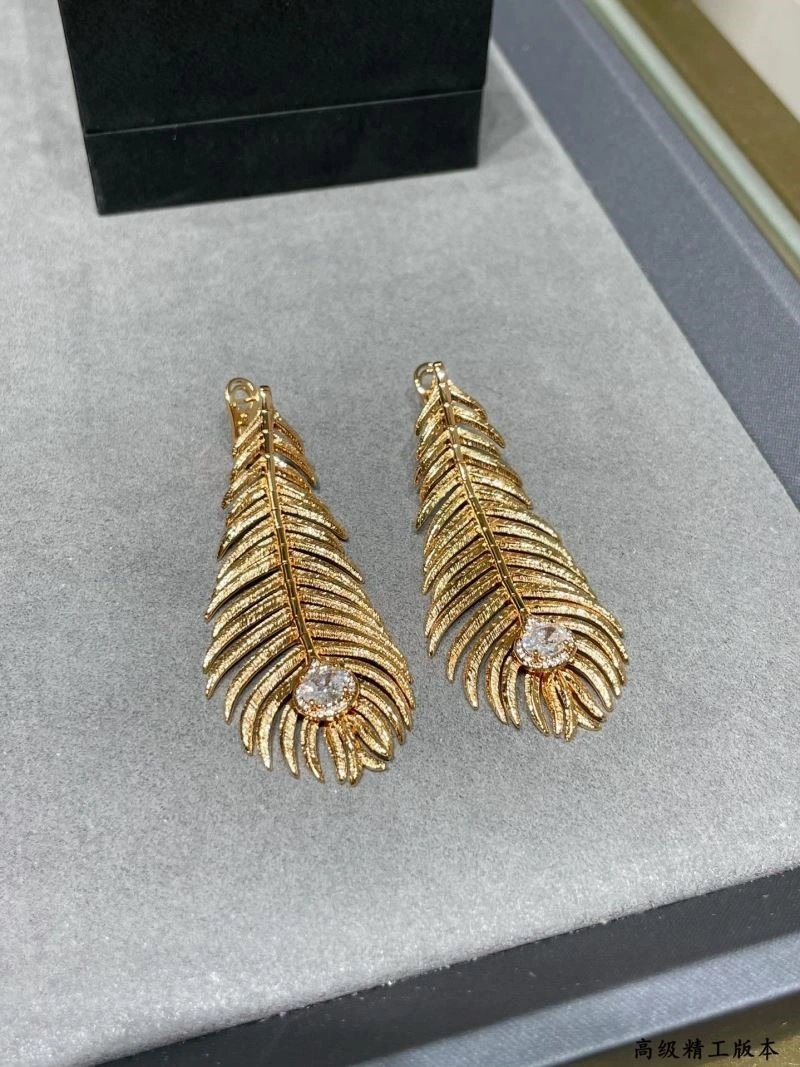Inexpensive Boucheron Earrings