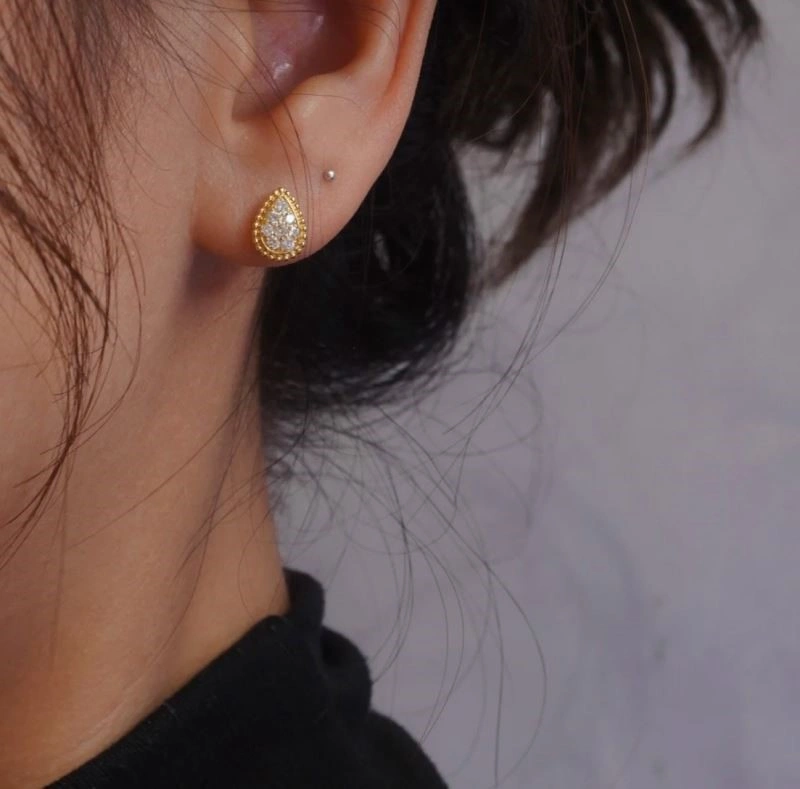 High fidelity Boucheron Earrings