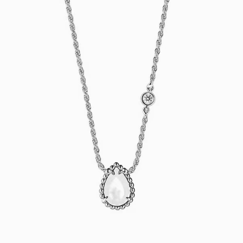 Accurate model Boucheron Necklaces