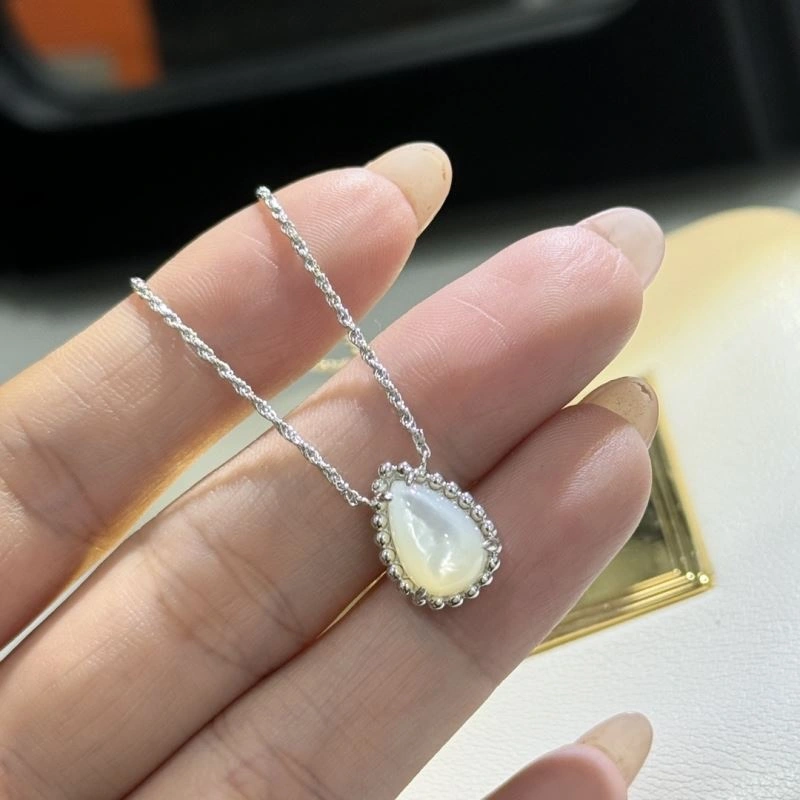 Accurate model Boucheron Necklaces