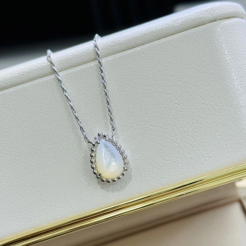 Accurate model Boucheron Necklaces