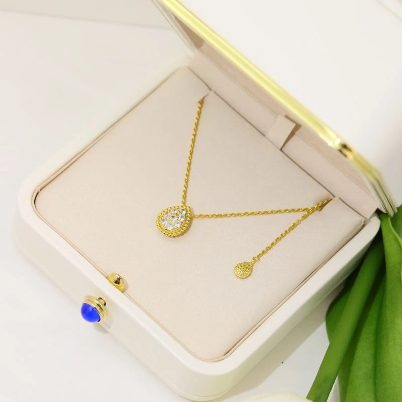 Official Boucheron Necklaces