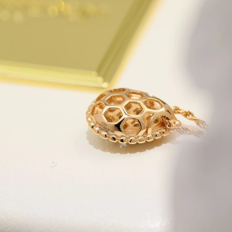 Official Boucheron Necklaces